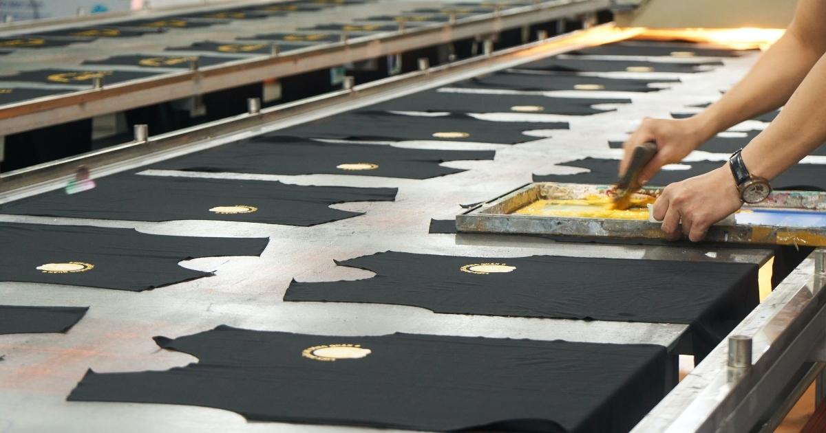 A Complete Guide to Logo Printing! - Logomakerr.AI Blog | Logo ...