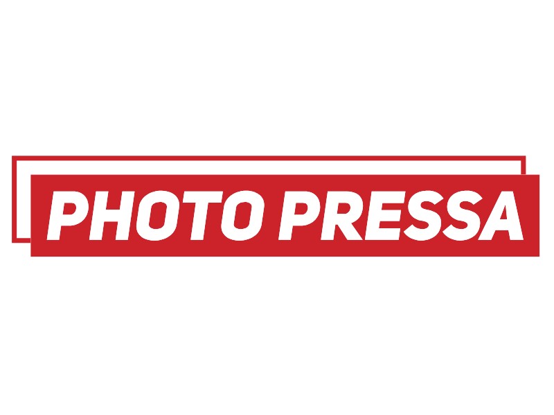 Photo pressa logo generated by AI logo maker - Logomakerr.ai